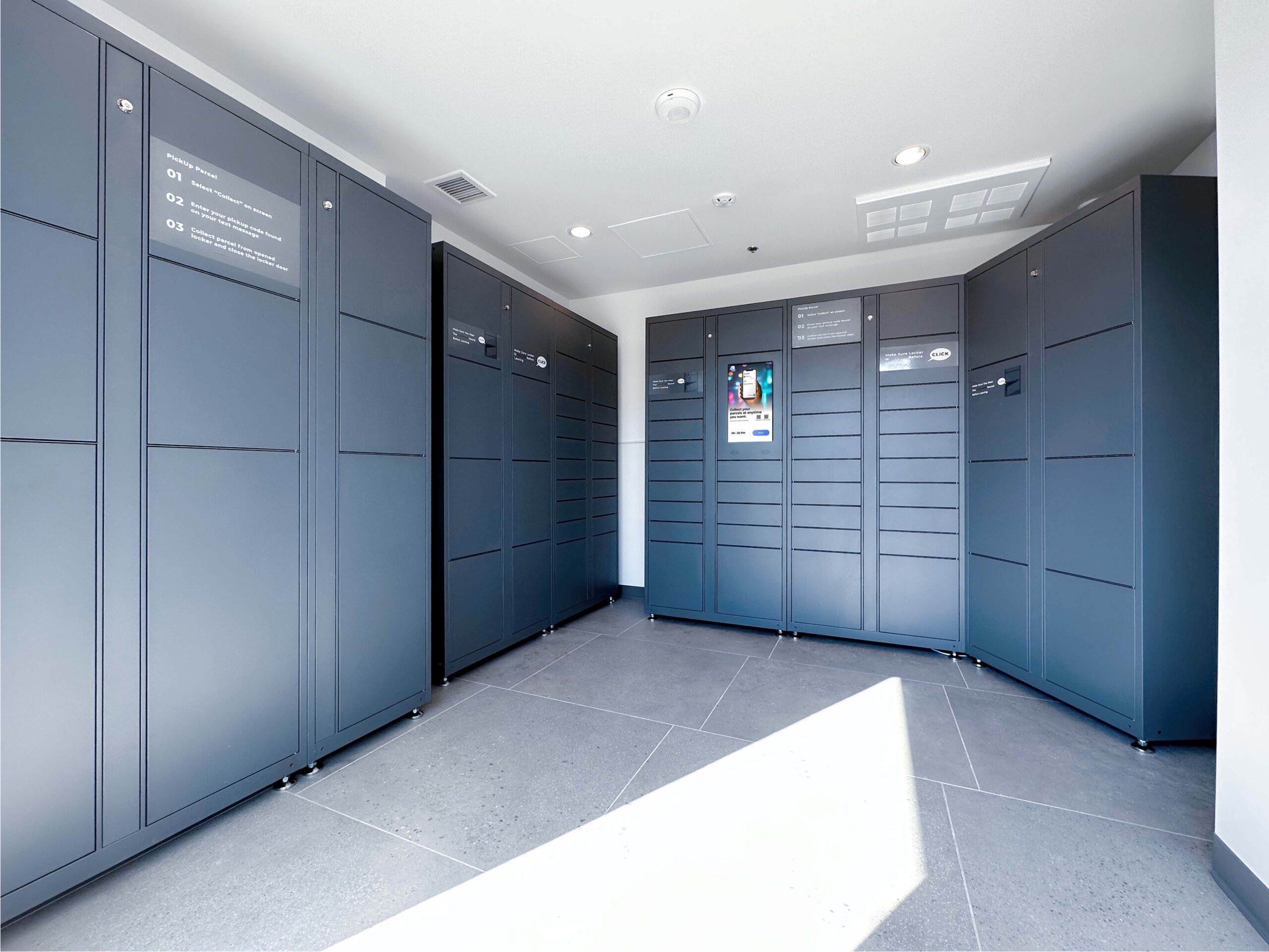 BlueBox Smart Locker - The Best Canadian Parcel Solution